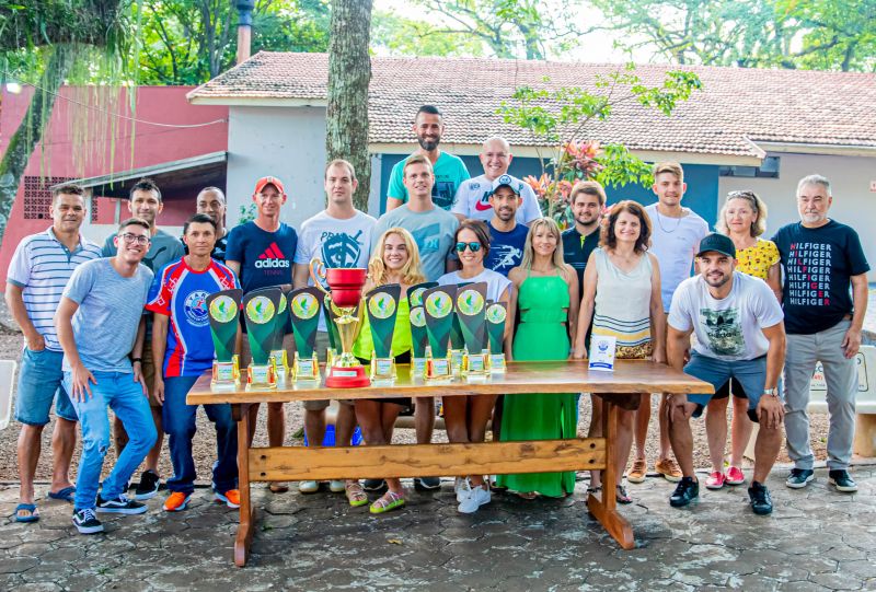 YARA COUNTRY CLUBE CELEBRA CONQUISTAS ESPORTIVAS - Revista Lance a Lance